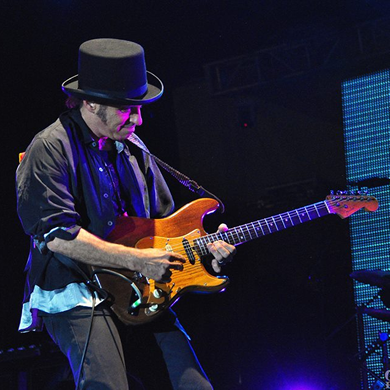 Nils_Lofgren - Arizona Music & Entertainment Hall Of Fame